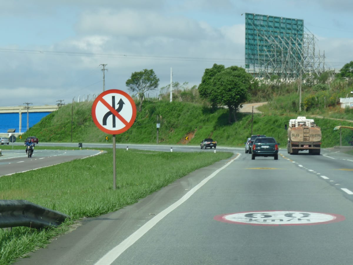 Veja qual a velocidade máxima permitida nas rodovias brasileiras ...